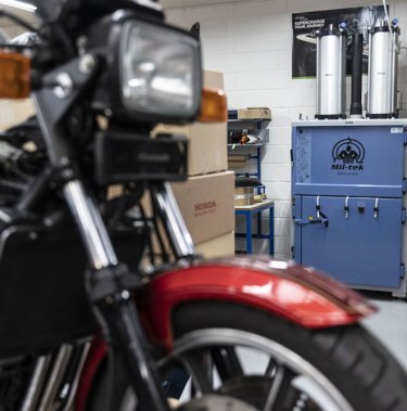 Waste balers and recycling compactors - Mil-tek